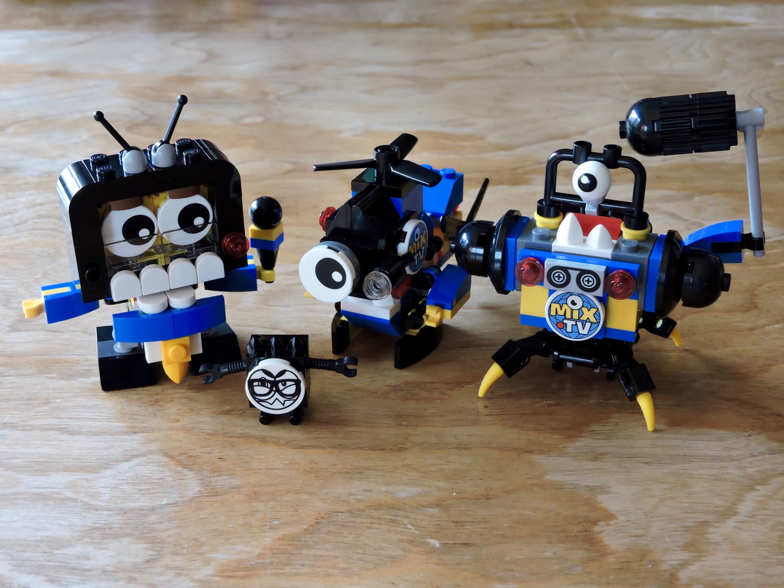 Newzers (Mixels series 9) | Little Brick Root